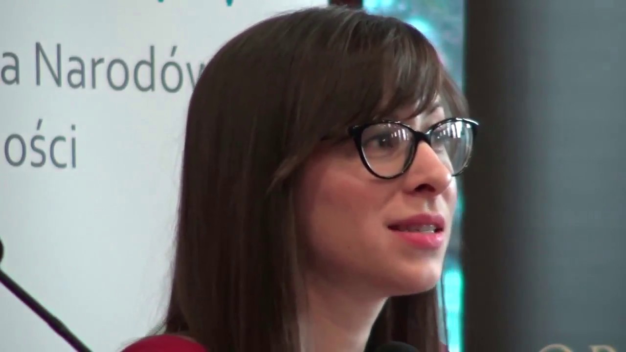 Polityka unijna względem rodzin i kobiet (Magdalena Olek) - YouTube