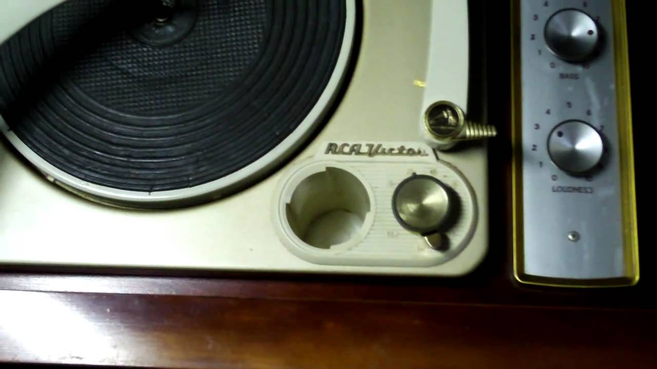 RCA Victor 45 Spindle Adapter Storage (How it works) - YouTube