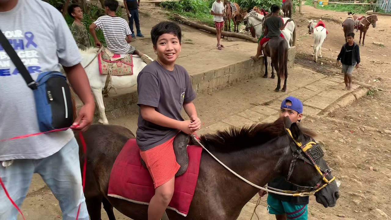 Tagaytay horse back riding - YouTube