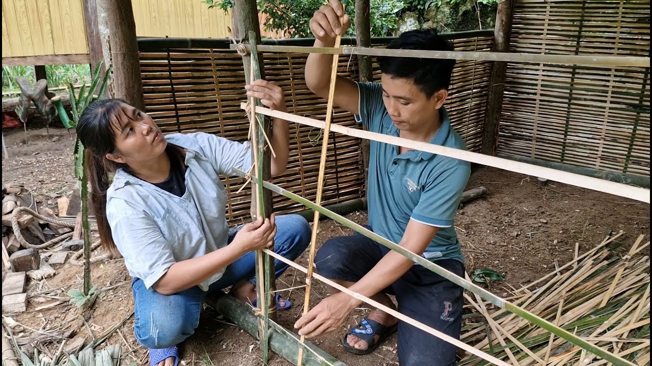 take the children to school, and complete the partition, made of bamboo ...