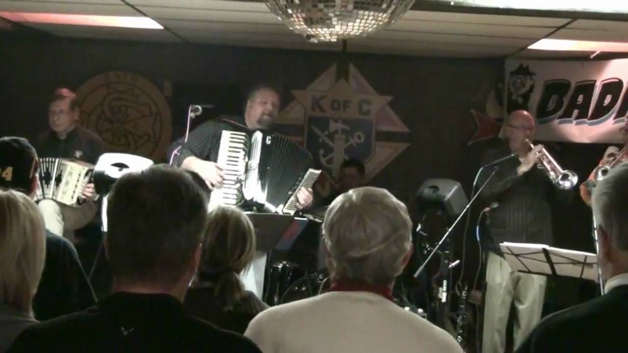 Badinov-"Randy Krajewski's Accordian intro solo to..(Do You Remember ...