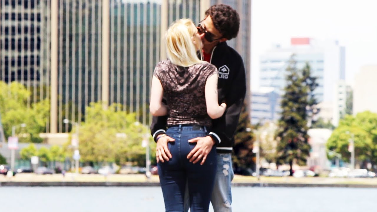 Besos Faciles ♥ Kissing Prank Besando Mi Hermana Termina Sexual Youtube