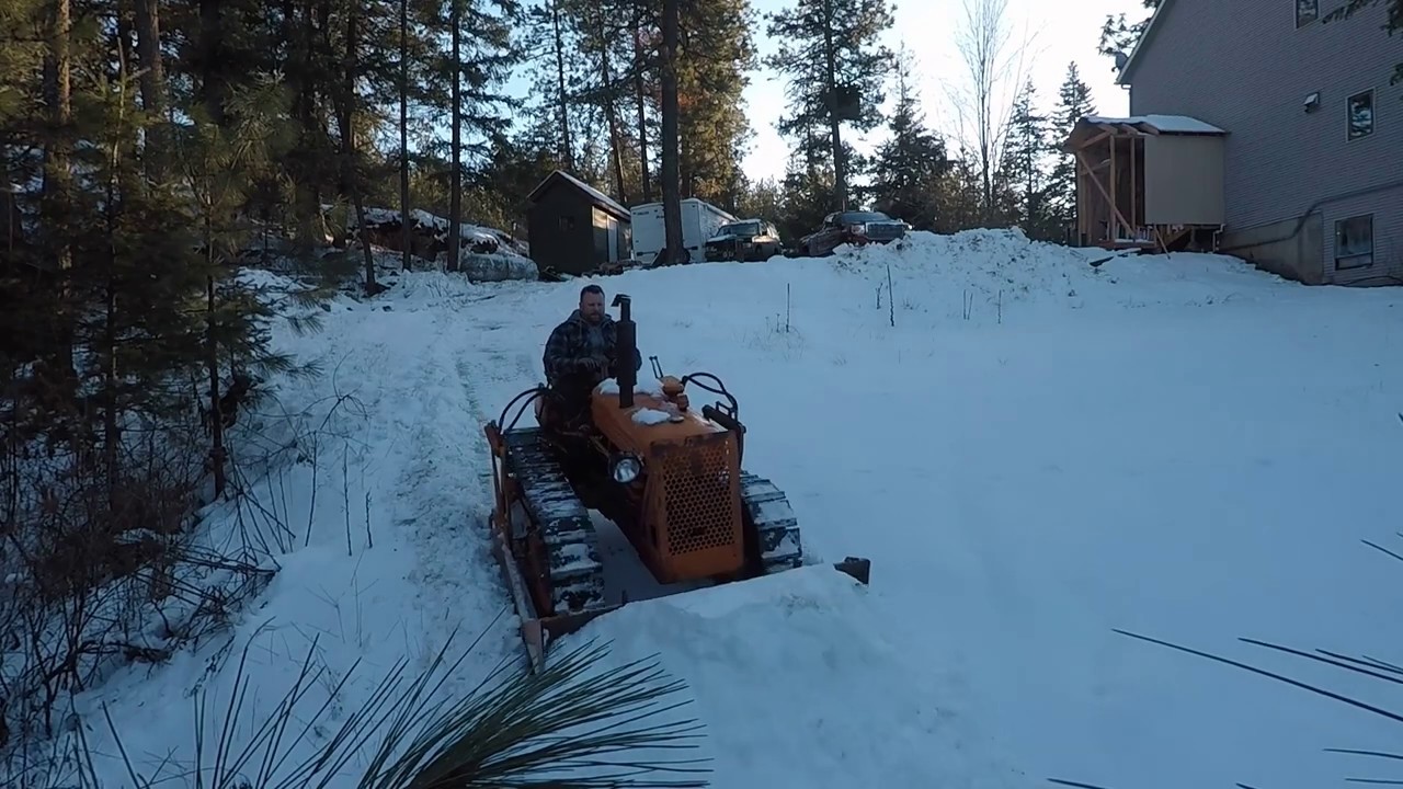 Oliver Cletrac HG-42 Dozer Crawler Plowing Snow Jan 2019 - YouTube