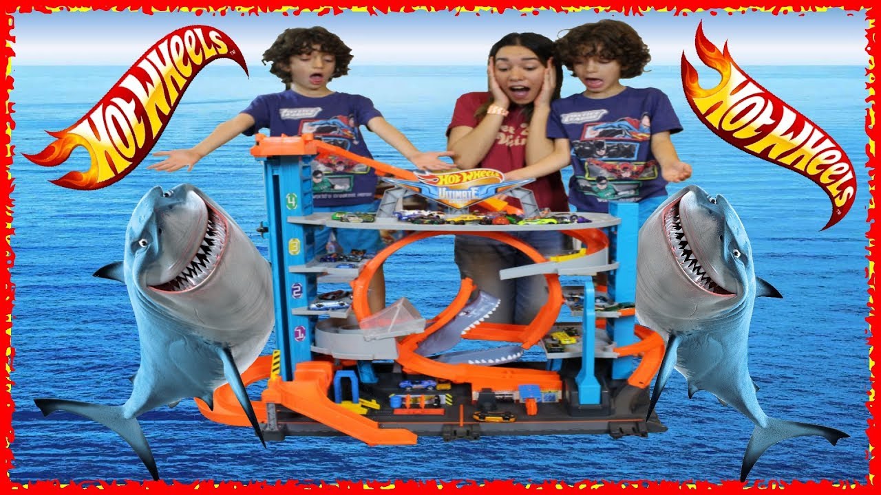 Mega Hot Wheels Super Ultimate Garage Unboxing, Review and Playtime ...