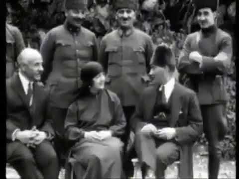 Atatürk ve Latife hanımdan romantik bir kesit