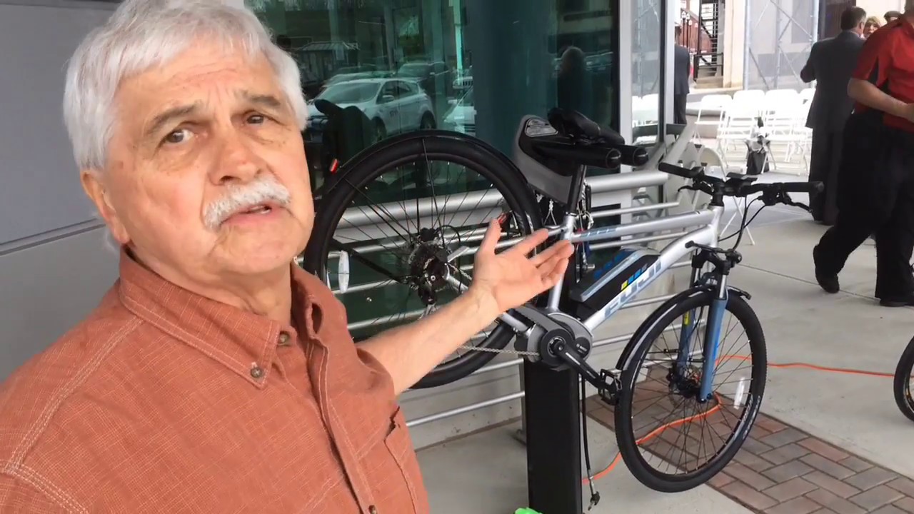 Westfield bicycle supply vending machine - YouTube