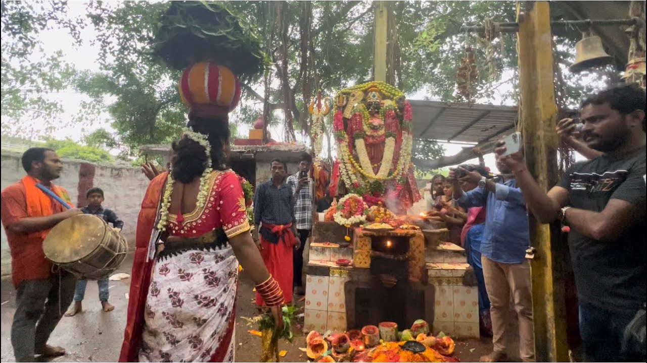 Kali Matha Sigam at Falaknuma Kali Matha Temple #KaliMatha - YouTube