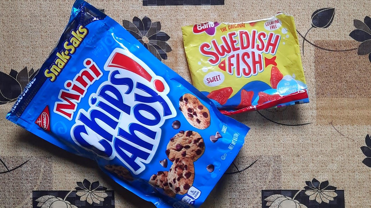 Chips Ahoy Swedish fish sandwich cookie - YouTube