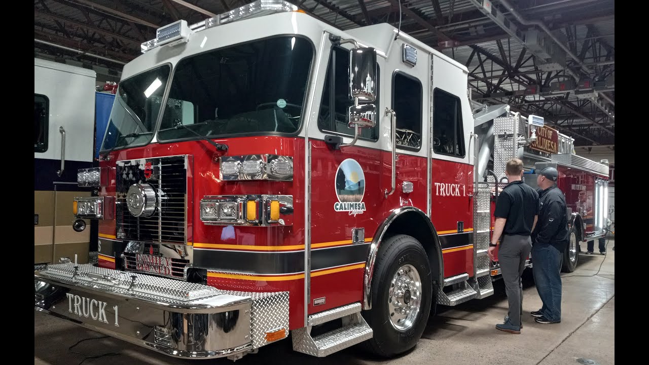 Walk Around of the BRAND NEW Calimesa CA Truck 1 at the Harrisburg Fire ...