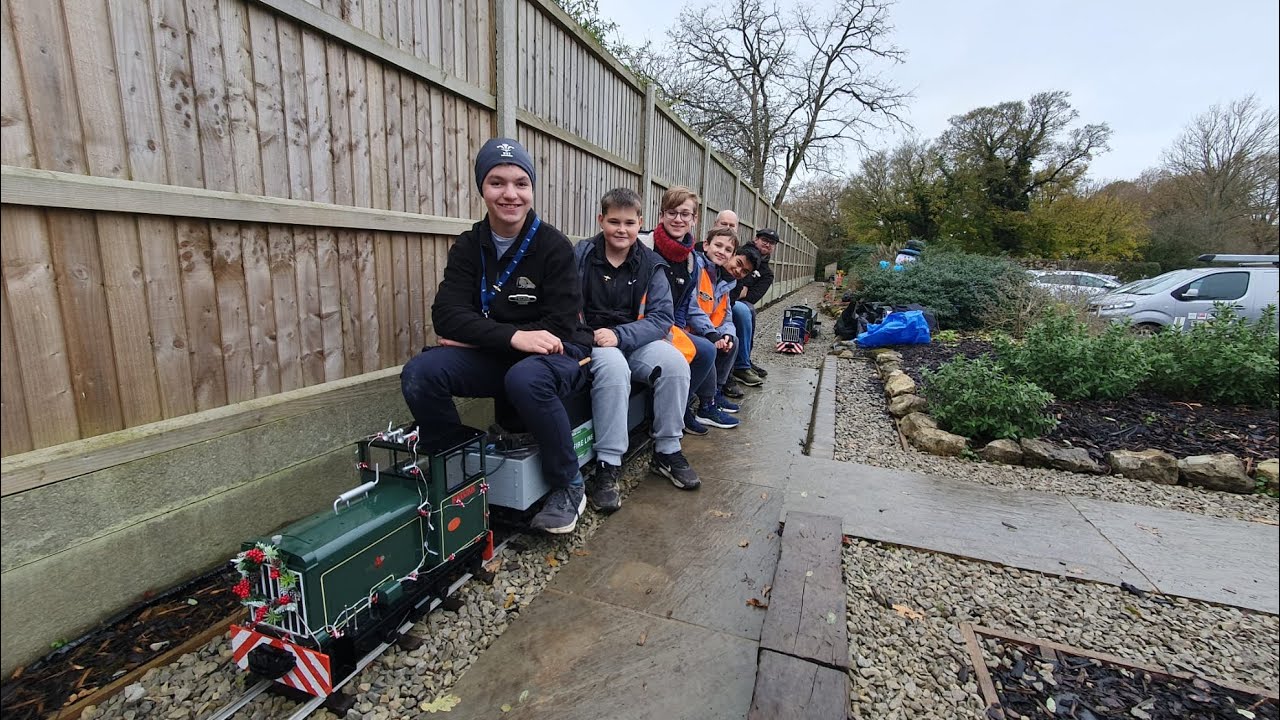 Last running for the year on The Spitfire Line Miniature Railway - YouTube