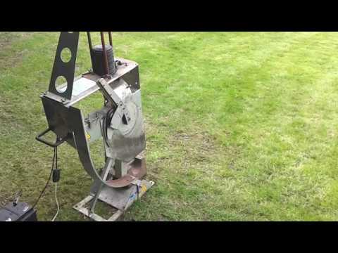Acorn Bolting Rabbit Trap - YouTube