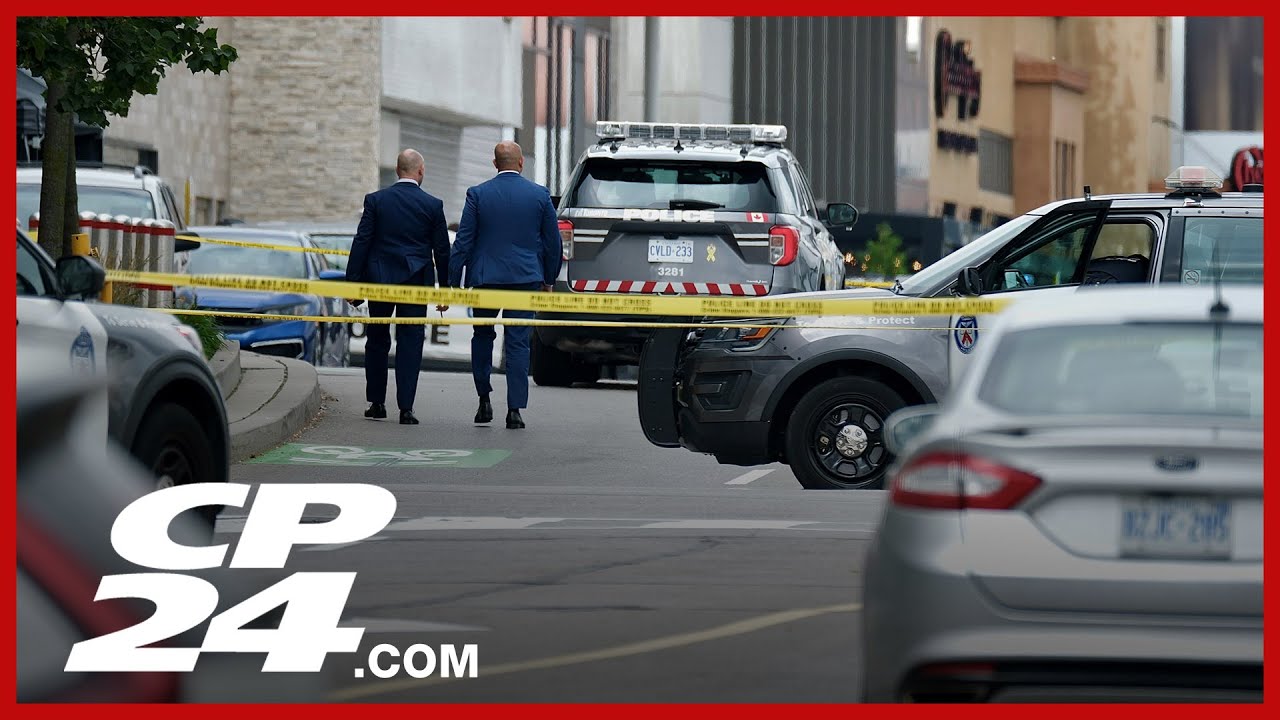 Man dead following shooting at Yorkdale mall parking lot - YouTube