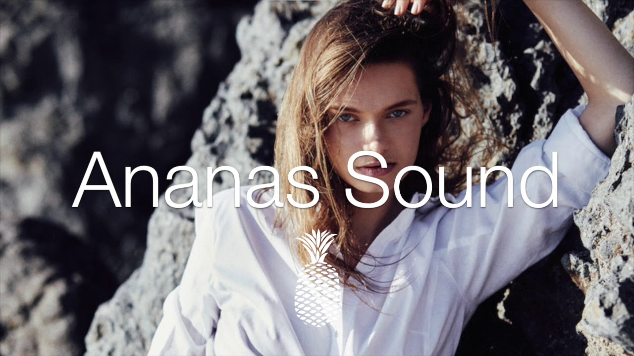 Alex Lustig - In The End (ft. Akacia) - YouTube