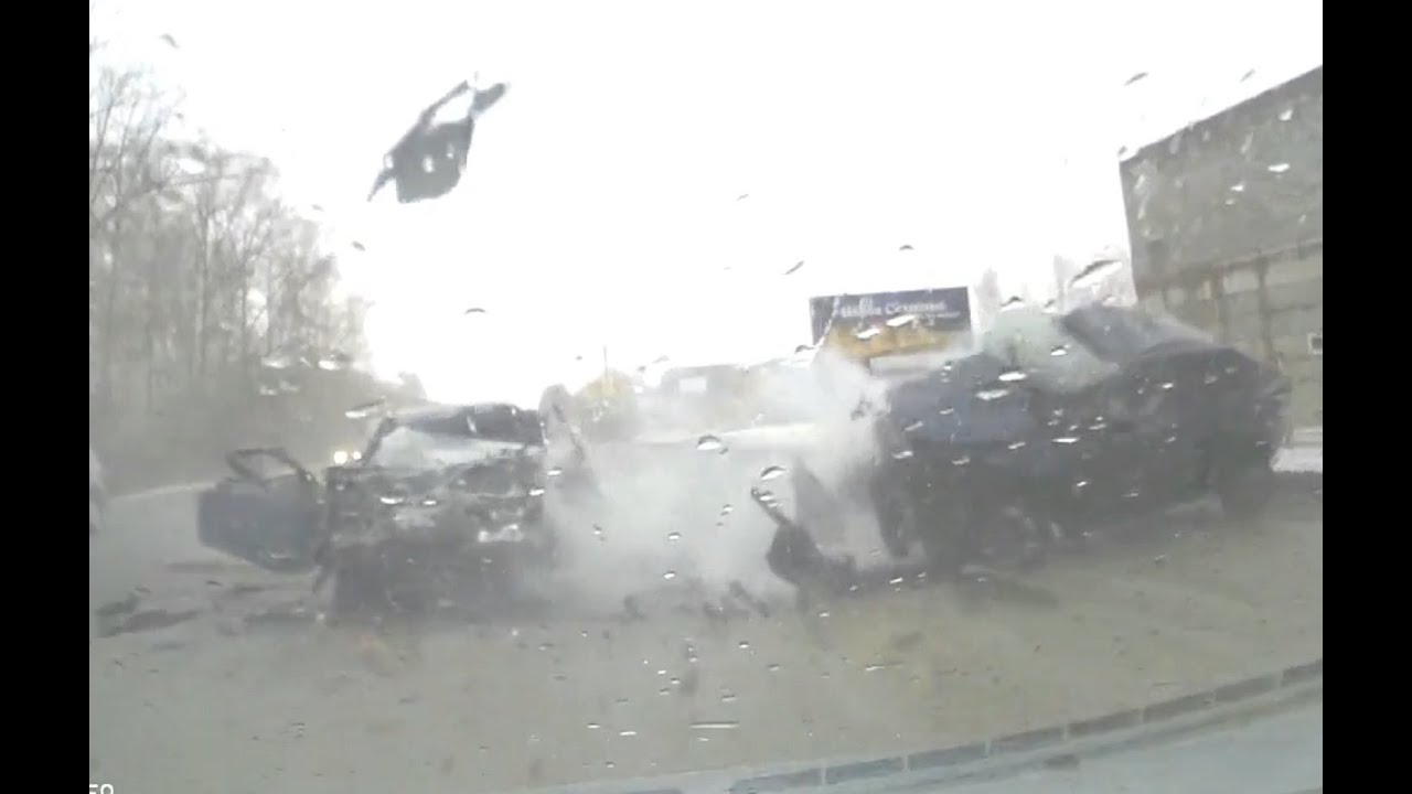 Fatal car crashes in Russia spring 2016 - YouTube