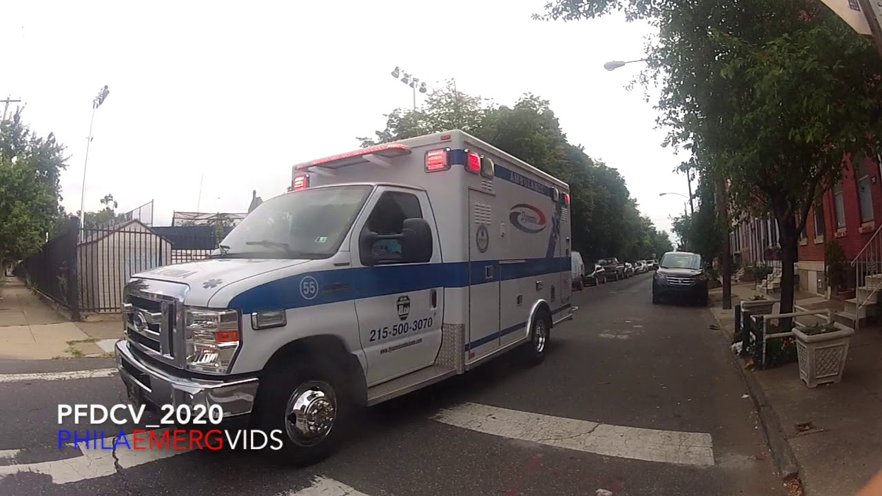 Philadelphia Dynamic Ambulance Service Responding - YouTube