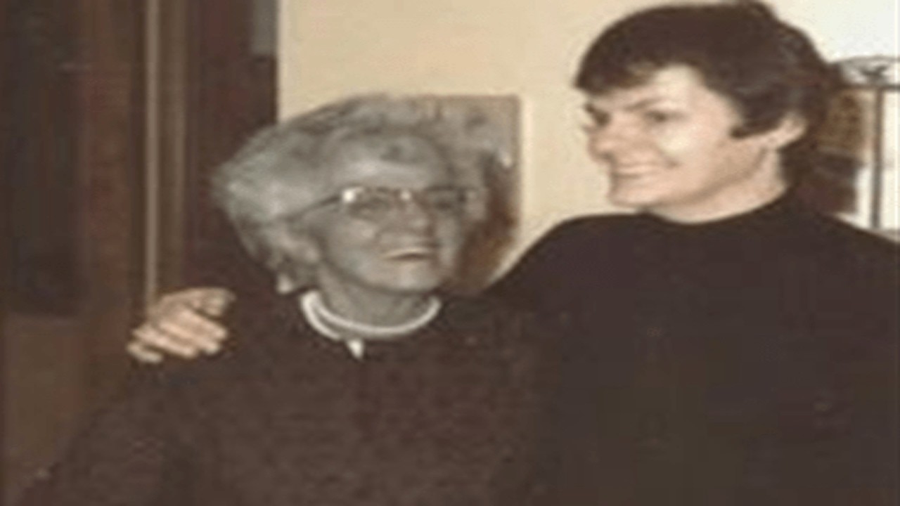 3 Odd Family Genetics Passed Down - YouTube