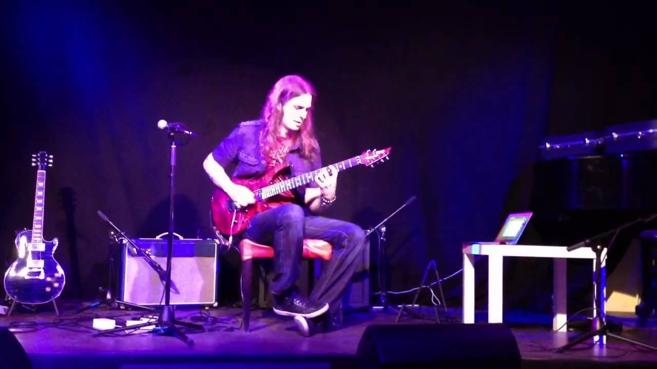 Kiko Loureiro Enfermo MasterClass in Nice - YouTube