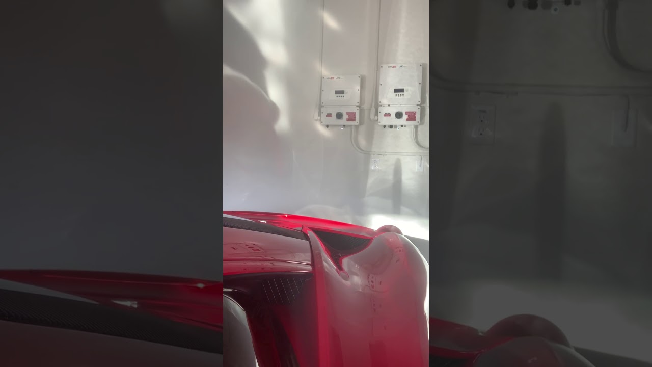 Ferrari 458 Garage Revving - YouTube