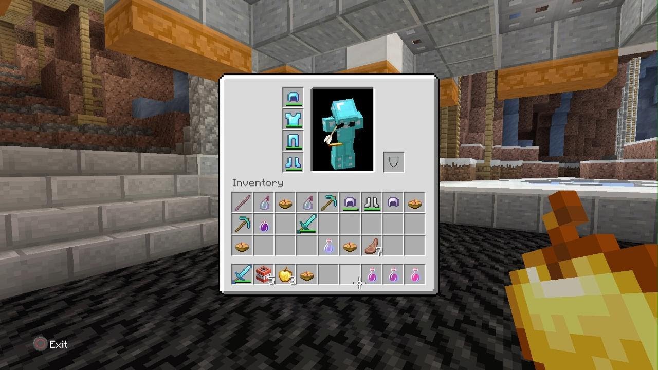 Fully Enchanted Diamond Set & Sword in Battle! - YouTube