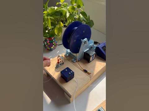 This machine turns plastic bottles into filament for 3D printing! - YouTube