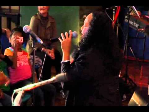 Freda Mitchell's 100 Voice Workshop Yepoon Choir! Encouraged Yourself ...