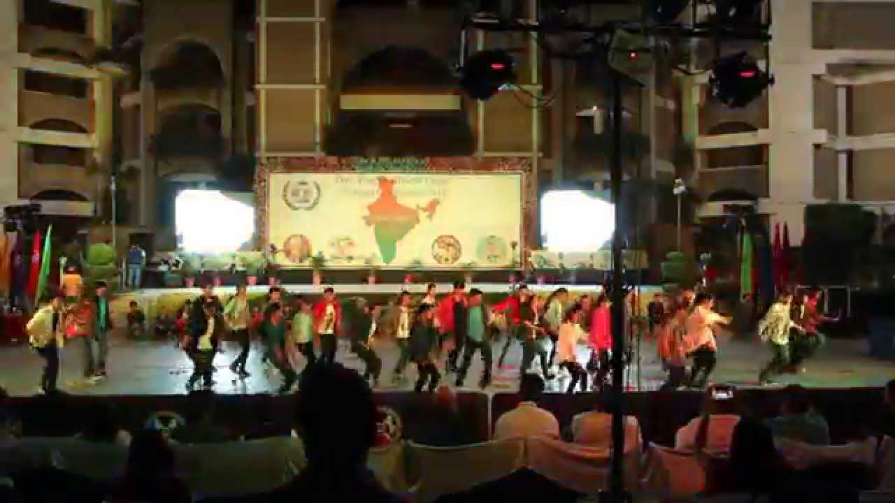 Flash Mob - India Night (Day 1) DEMUN 2015 - YouTube