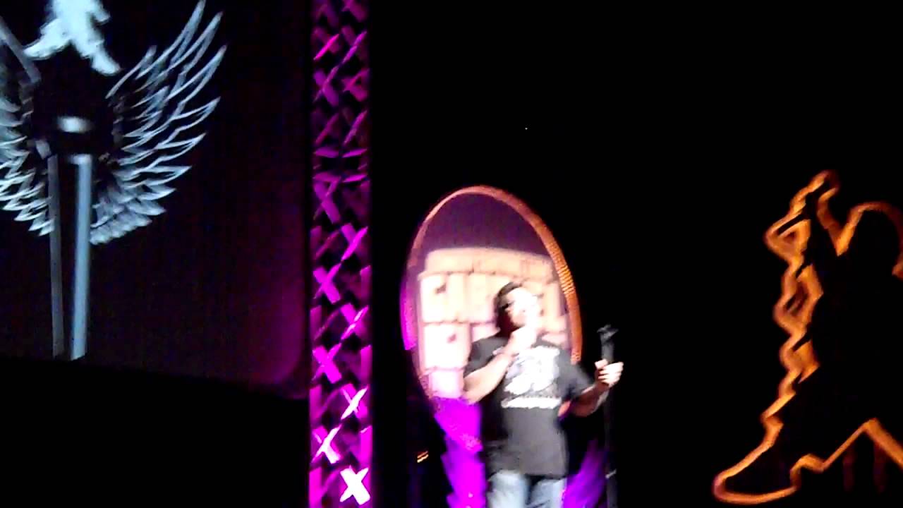 Comedian Martin Moreno Introducing Rick Gutierrez - YouTube