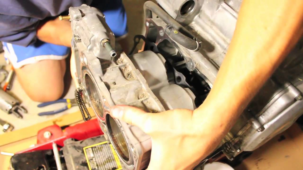 Part 10 - Suzuki Burgman 650 Removal of engine parts | MicBergsma - YouTube