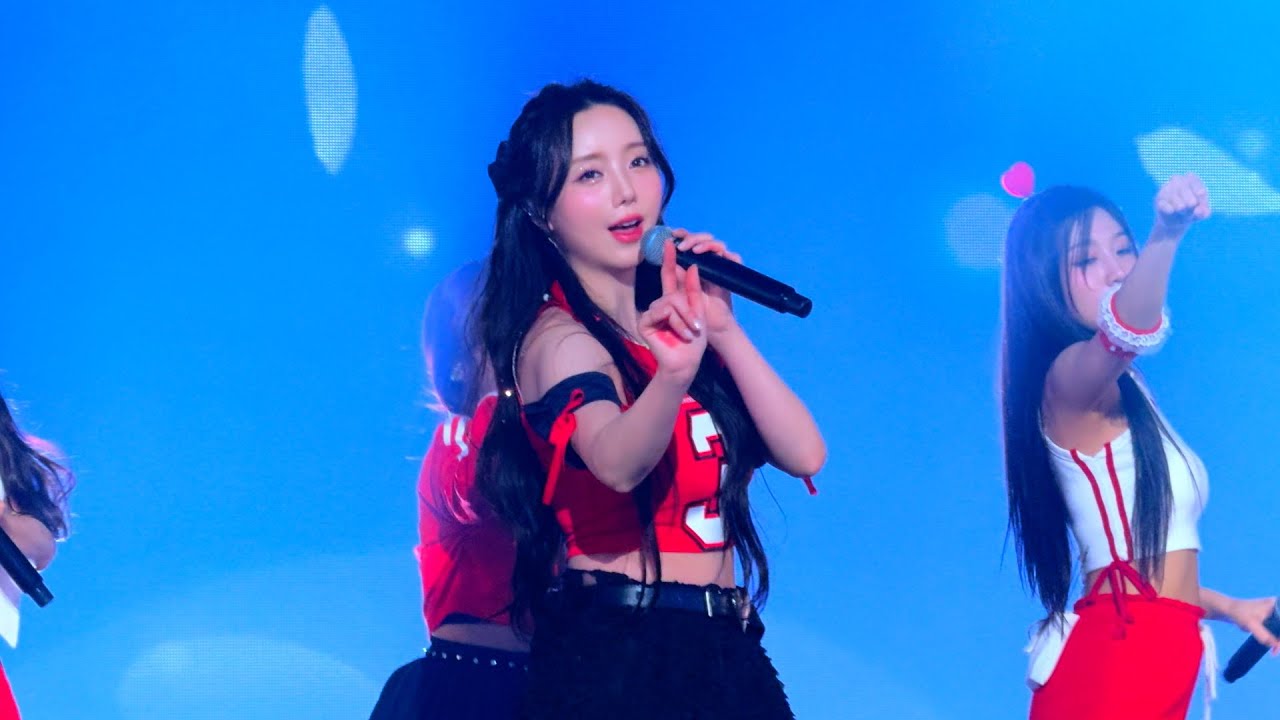 250126 러블리즈(Lovelyz) 'Ah-Choo' 4K60fps HDR(PQ) 직캠 Fancam - YouTube