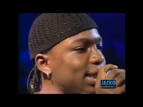 Papa Wemba - Kinzaki (Live à Nantes 2002)