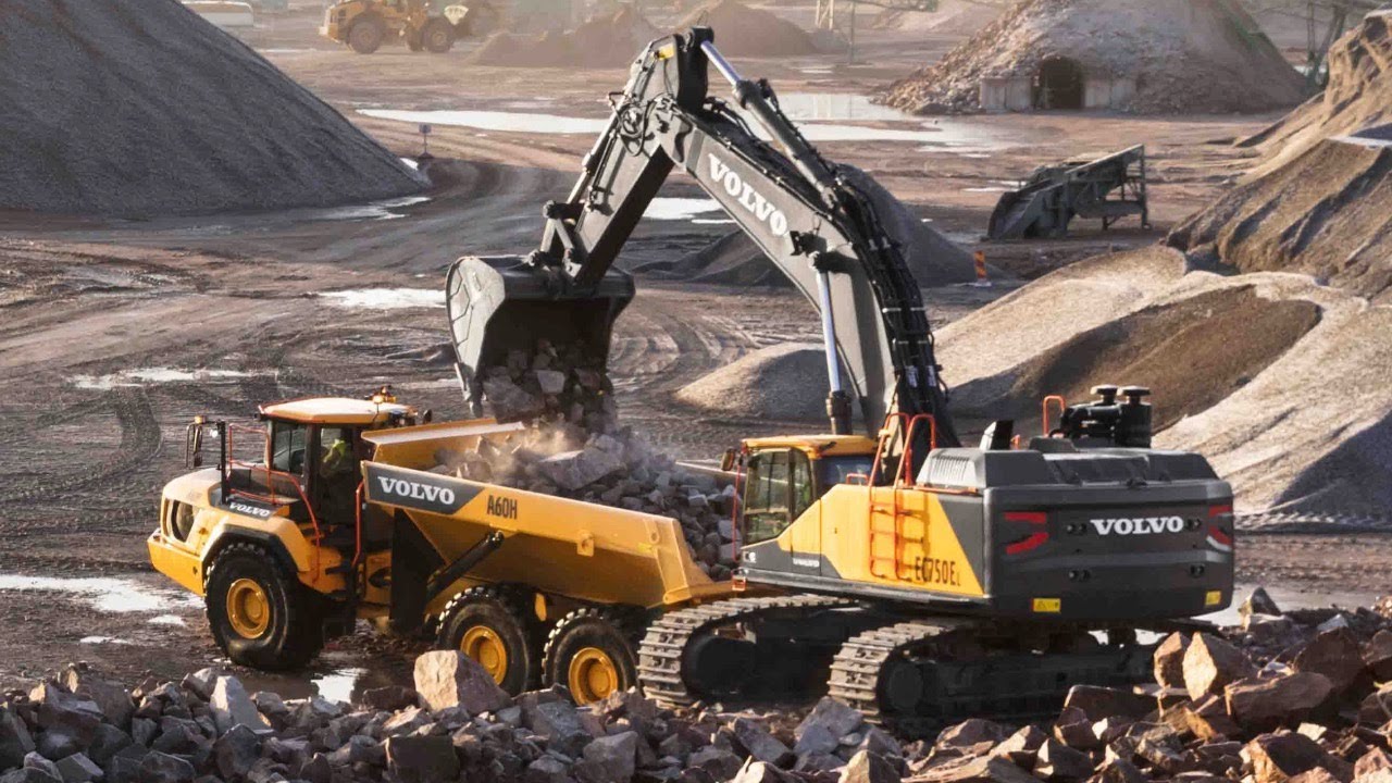 The Bigger Picture with Volvo Co-Pilot - YouTube