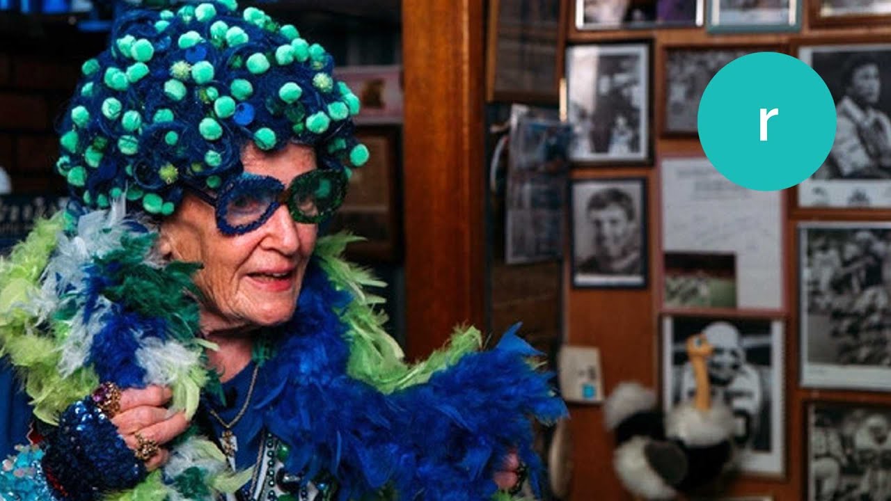 At 91, Mama Blue's Seahawks spirit is still flying high - YouTube