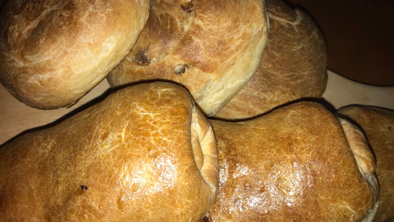 Kulac Të Mbushura Me Djath E Salcice / Breads Filled With Cheese And ...