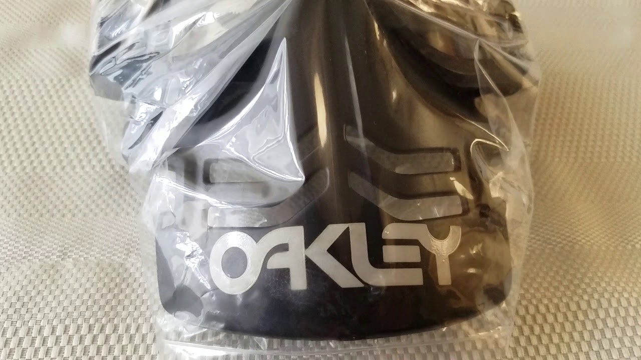 Oakley A.T.F.M BMX Mask Goggle O Review - YouTube