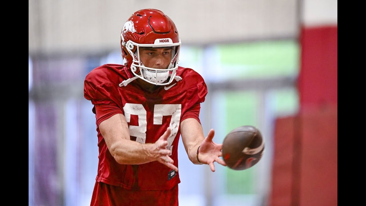 Arkansas football's Eli Stein and Devin Bale meet with reporters after ...