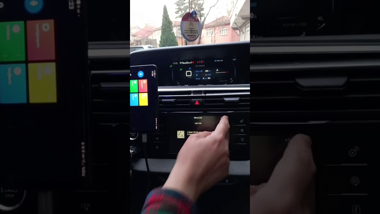 Citroen C4 Picasso Smeg+ Car Play & Android Auto Interface - YouTube