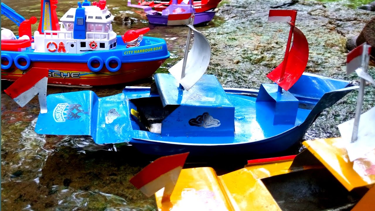 Menjalankan dan merakit perahu otok otok,kapal otok otok,kapal mainan ...