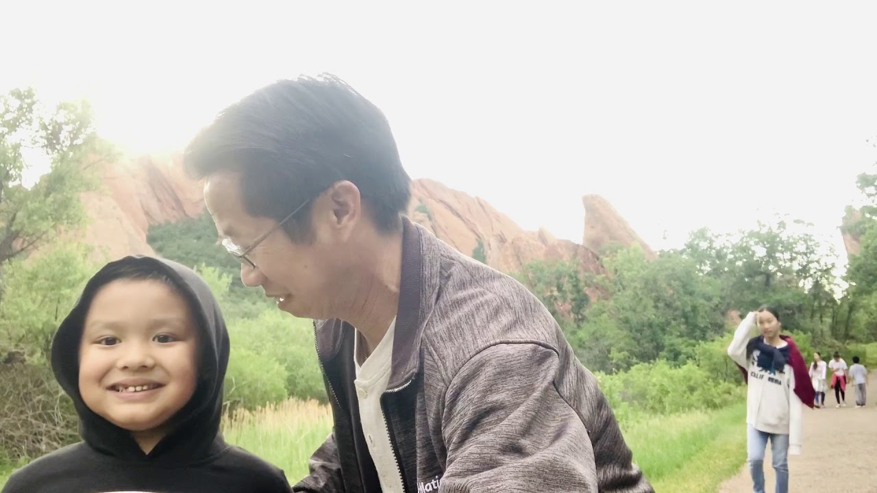 Yib/Phang family hiking 🥾 around Roxborough State Park in Littleton ...