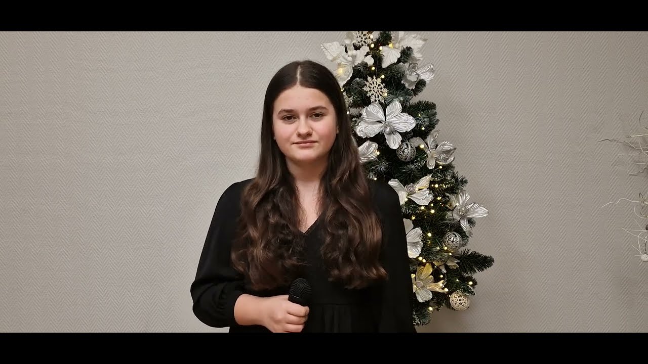 Paula Ciężka Jingle Bell Rock - YouTube