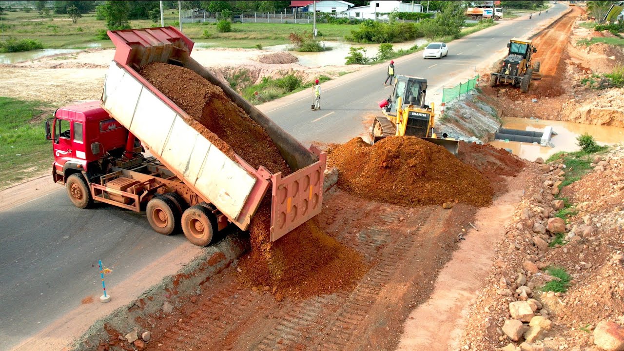 Amazing Techniques Making Foundation Road By Perfectly Dozer Leveling ...