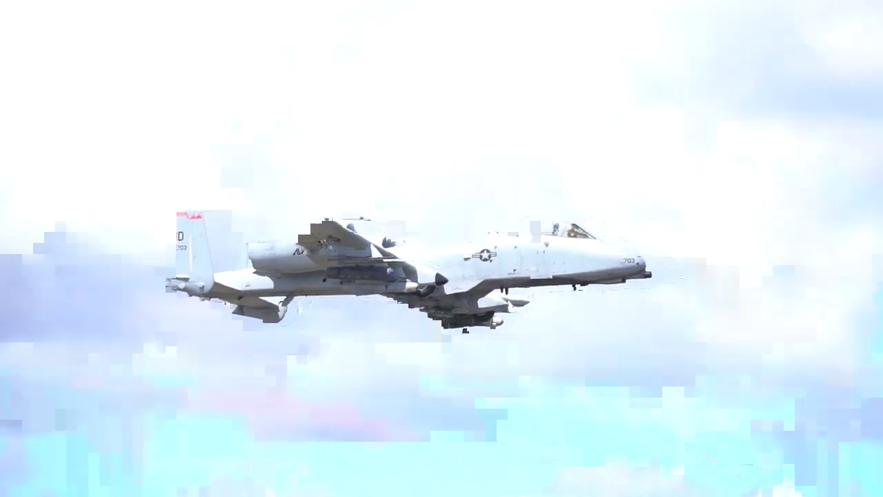 A10 gun run close up - YouTube