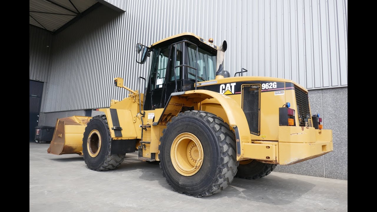 Demonstration video Caterpillar 962G Series II wheel loader - YouTube