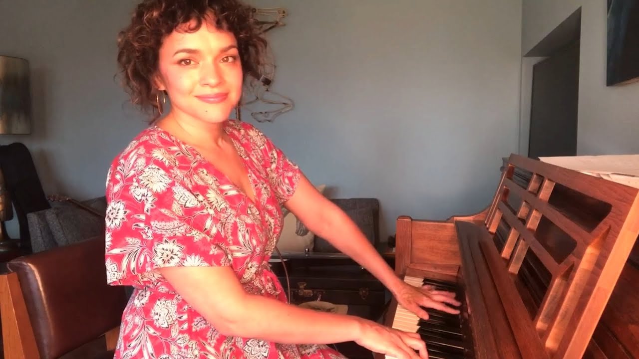 Norah Jones - Crazy (Willie Nelson Tribute) Live 04-29-2020 - YouTube