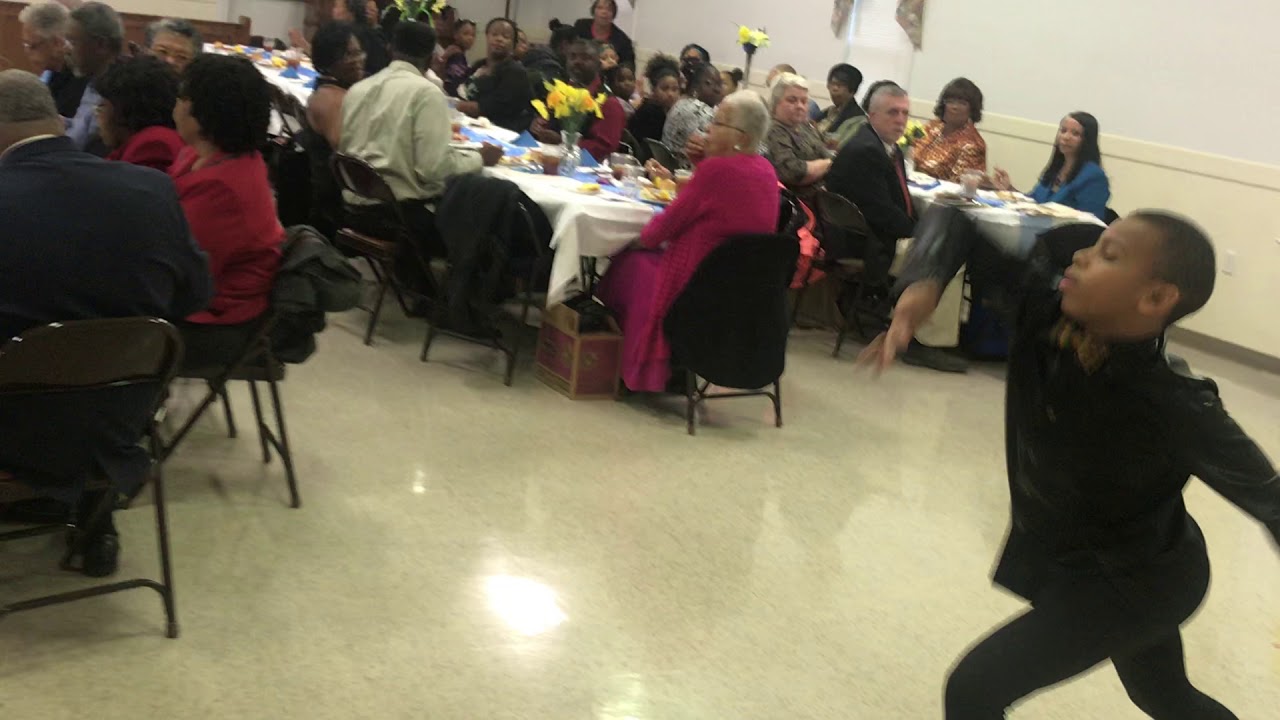 Caden Grayson performing at NAACP Freedom Fund Banquet - YouTube