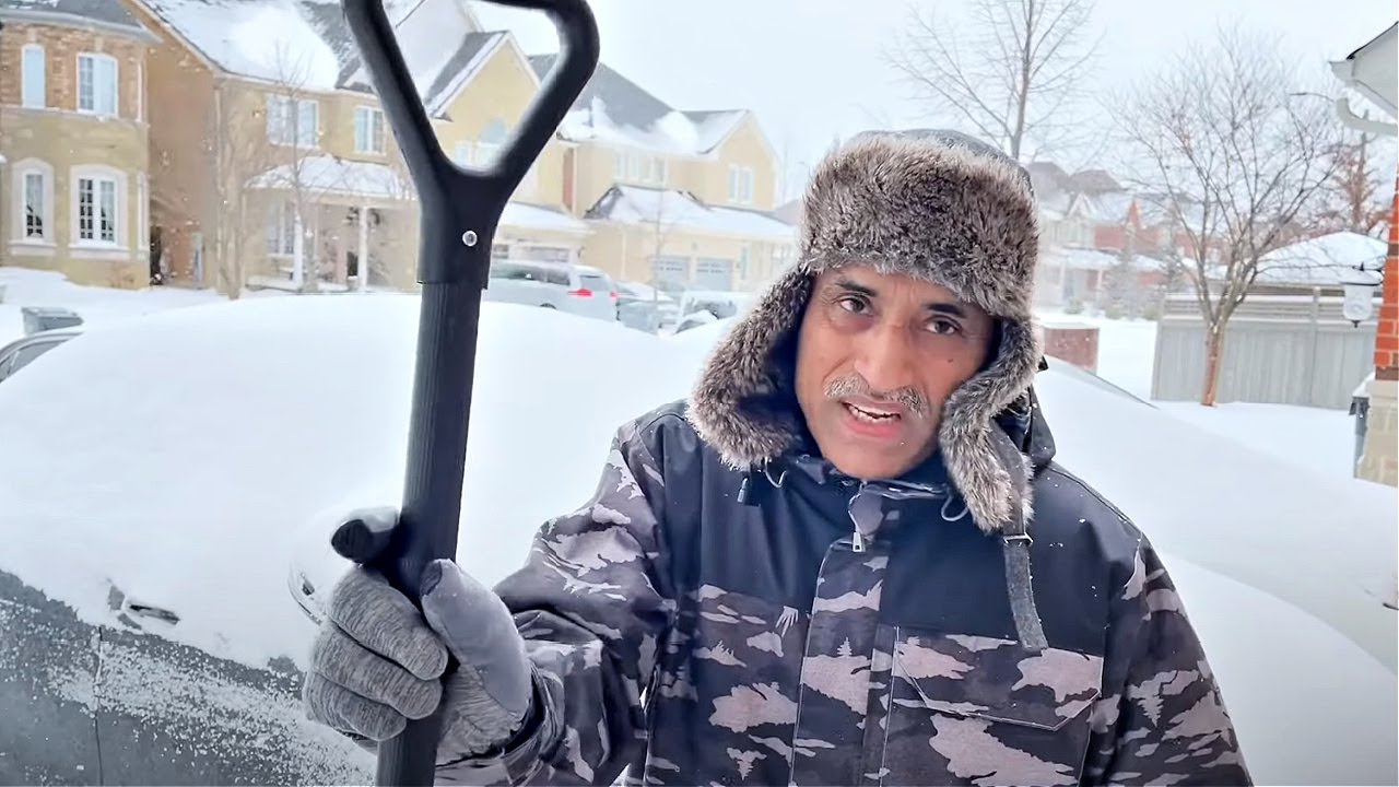 MY SECOND SNOW DAY SINCE COMING FROM PAKISTAN - YouTube