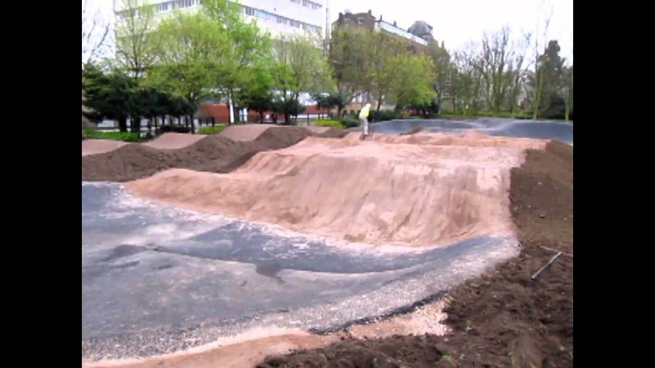 Haggerston Park BMX Track, Hackney, London. - YouTube