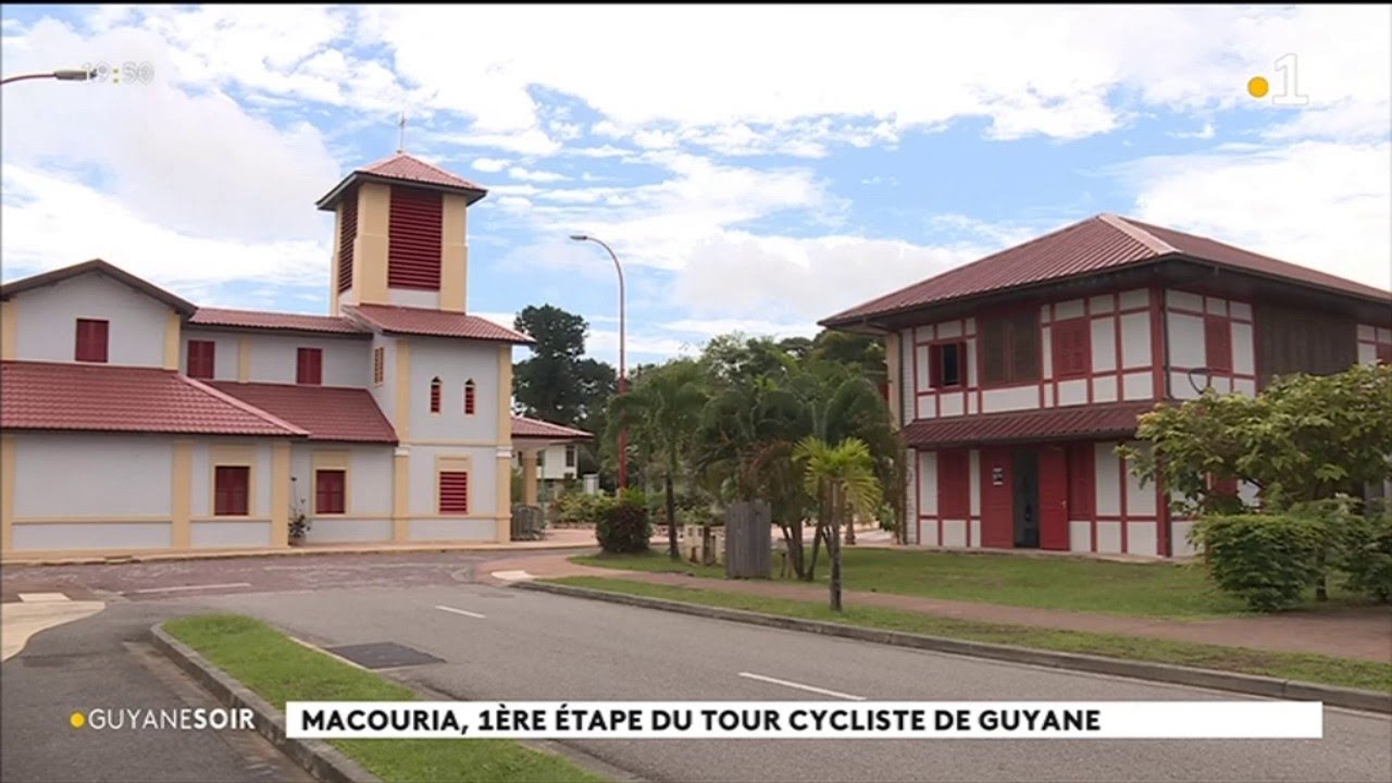 Macouria : 1ère étape du tour cycliste de Guyane - YouTube