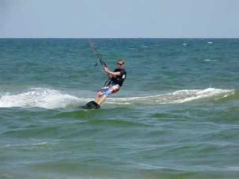 landing jumps "with" kite (using the kite) - YouTube