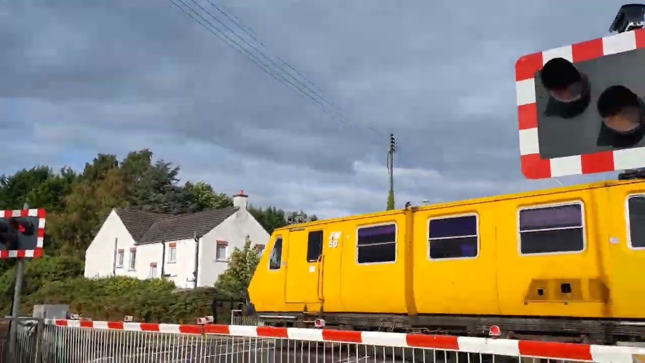 RARE yellow train at Antrim - YouTube