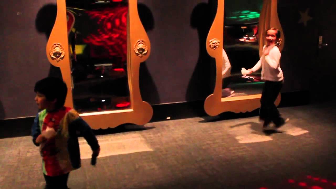 Circus Mirrors - Museum of Science and Industry - YouTube